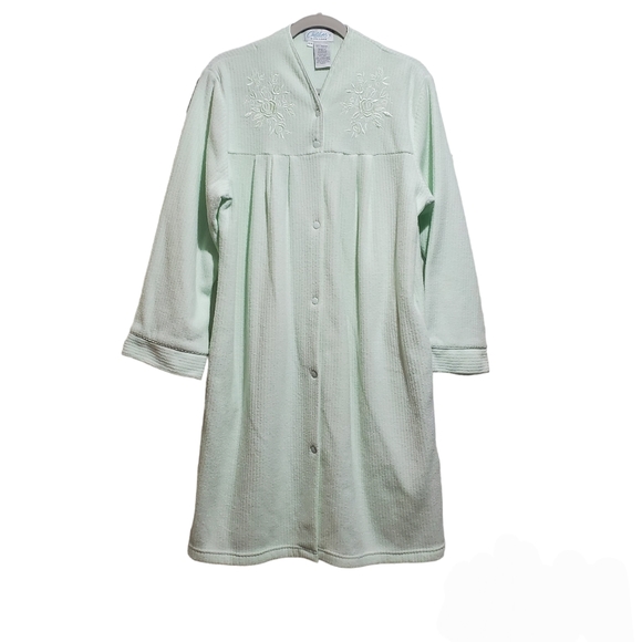 Miss Elaine | Intimates & Sleepwear | Collette By Miss Elaine Snap ...